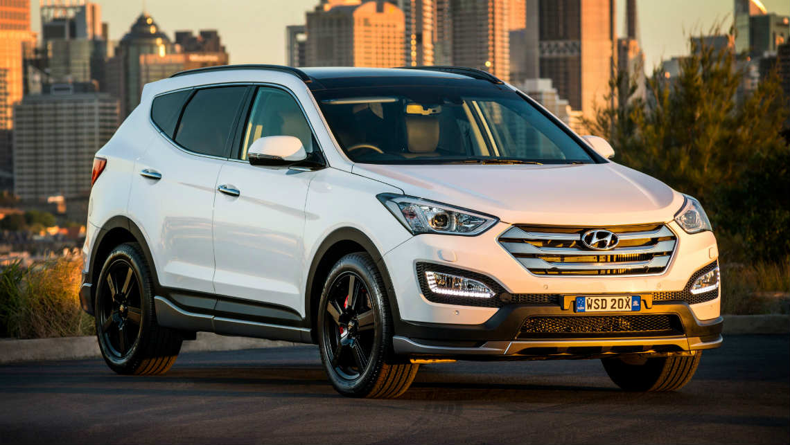 Hyundai Santa Fe SR 2015 review | CarsGuide