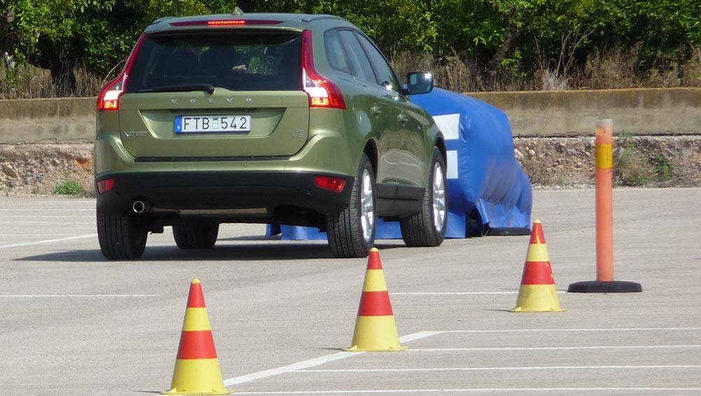 Calls for AEB safety tech to become mandatory in Australia - Car News ...