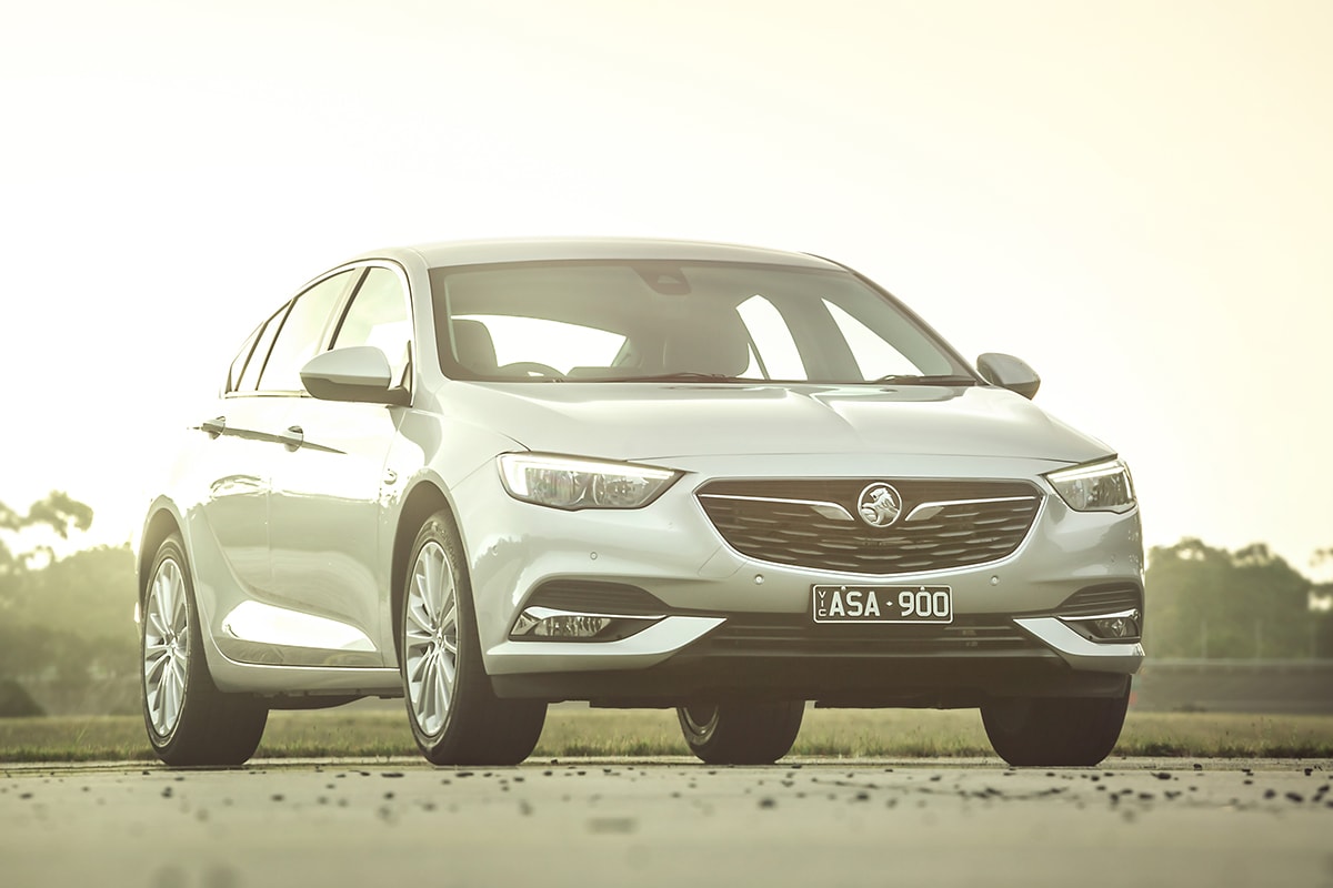 Holden Commodore Calais 2018 review: snapshot | CarsGuide