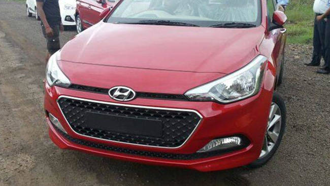 2015 Hyundai i20 revealed | spy shots - Car News | CarsGuide