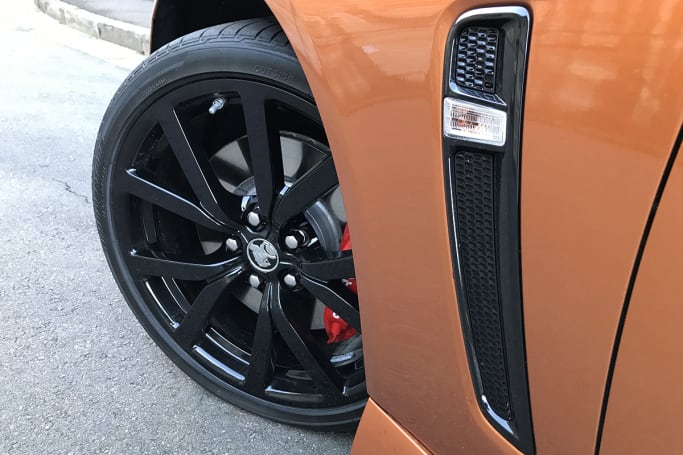 Holden SSV Redline Ute 2017 review | CarsGuide