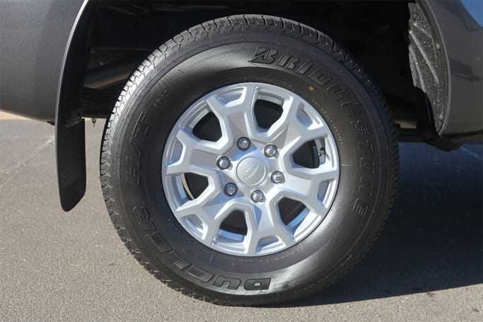 Ford Ranger XLS 3.2L 4x4 auto 2018 off-road review | CarsGuide