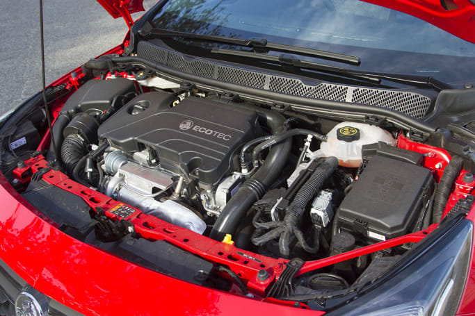 Holden Astra 2018 review: R+ hatch | CarsGuide