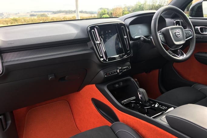 Volvo XC40 2018 review | CarsGuide