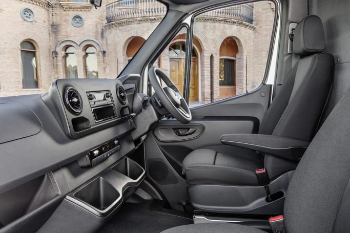 Mercedes Sprinter 2018 review | CarsGuide