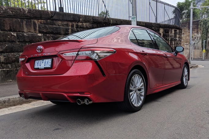 Toyota Camry SL 2.5 2018 review | CarsGuide