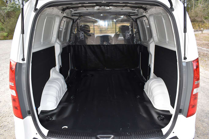 Hyundai iLoad 2020 review | CarsGuide