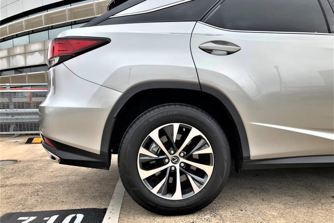 Lexus RX300 2020 review | CarsGuide