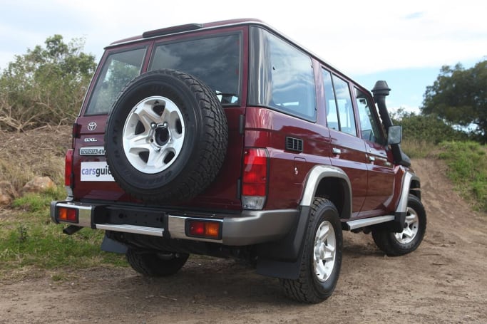 Toyota Land Cruiser 76 Series wagon 2020 review | CarsGuide