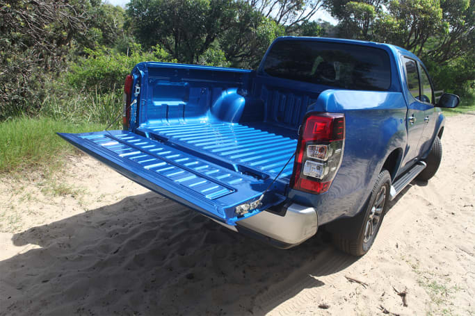 Mitsubishi Triton GLX-R 2020: off-road review | CarsGuide