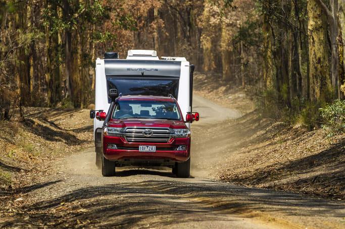 How to Level a Caravan: Should a Caravan be Level When Towing? | CarsGuide