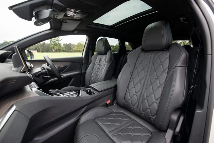 Peugeot 3008 Interior Images & Photos - See the Inside of the Latest ...