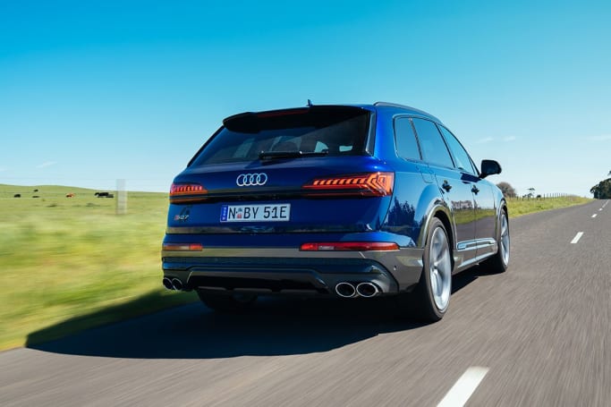 Audi SQ7 2023 review: Seven-seater luxury SUV gets a huge performance boost! | CarsGuide