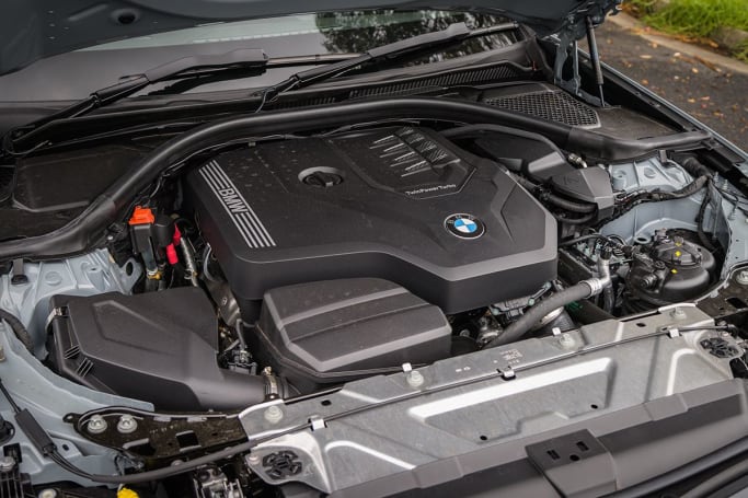 BMW 320i Engine - Specs & Motor Options | CarsGuide