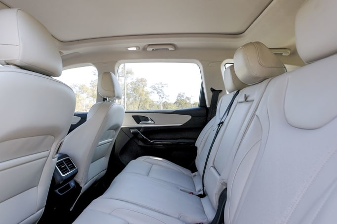 Mahindra XUV700 2023 review - Family test - Budget-friendly seven-seat ...