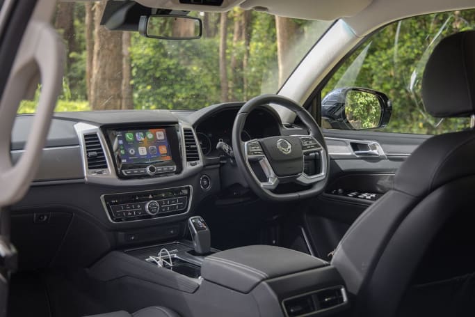 Ssangyong Rexton Boot Space, Size, Luggage Capacity & Cargo Volume ...