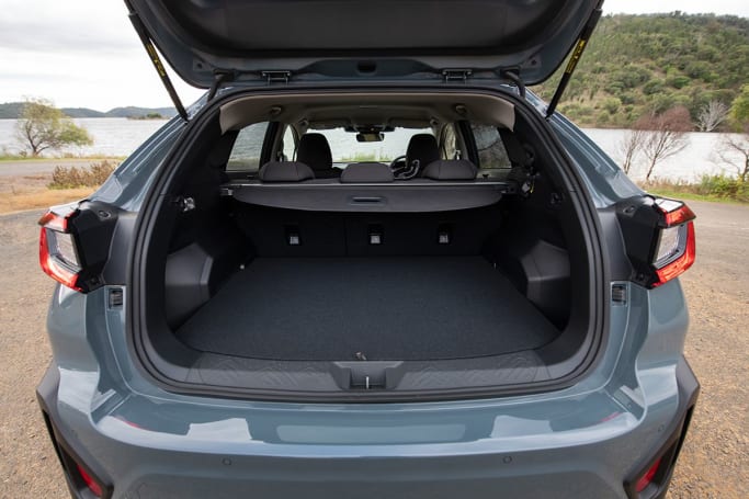 Subaru Crosstrek Boot Space, Size, Luggage Capacity & Cargo Volume ...