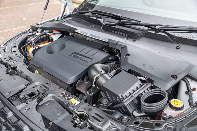 Range Rover Evoque hybrid 2023 review: R-Dynamic HSE P300e PHEV ...