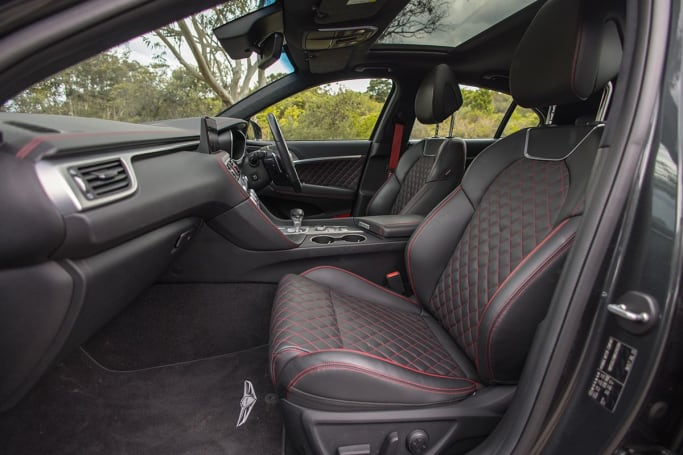 Genesis G70 Interior Images & Photos - See the Inside of the Latest ...