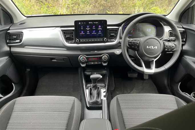 Kia Stonic Interior Images & Photos - See the Inside of the Latest Kia ...