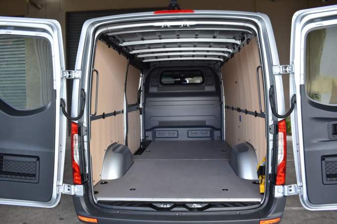 Mercedes-Benz Sprinter Engine - Specs & Motor Options | CarsGuide