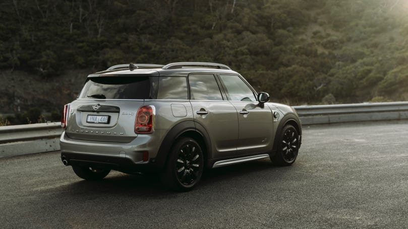 Mini Countryman plug-in hybrid 2019 pricing and specs confirmed - Car ...