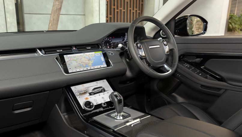 Range Rover Evoque 2019 review | CarsGuide