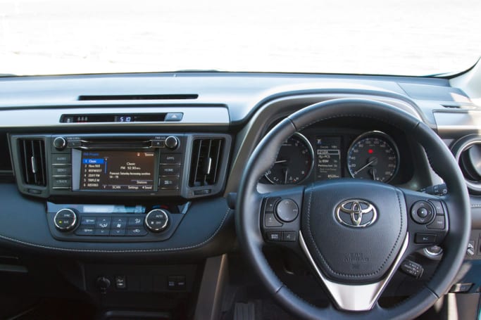 Toyota RAV4 GXL 2018 review | CarsGuide