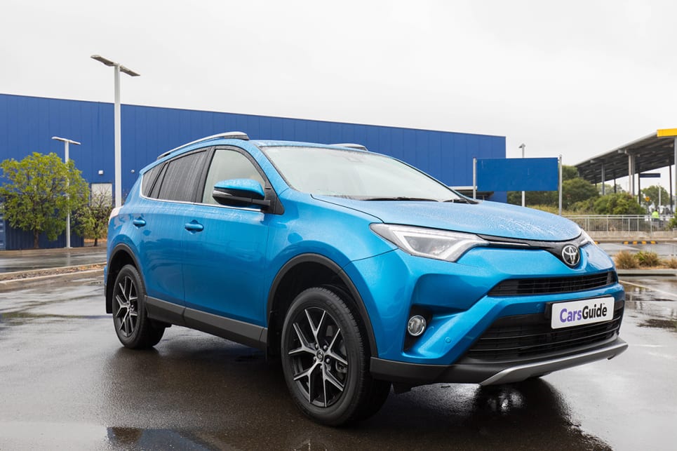 Toyota RAV4 GXL 2018 review | CarsGuide