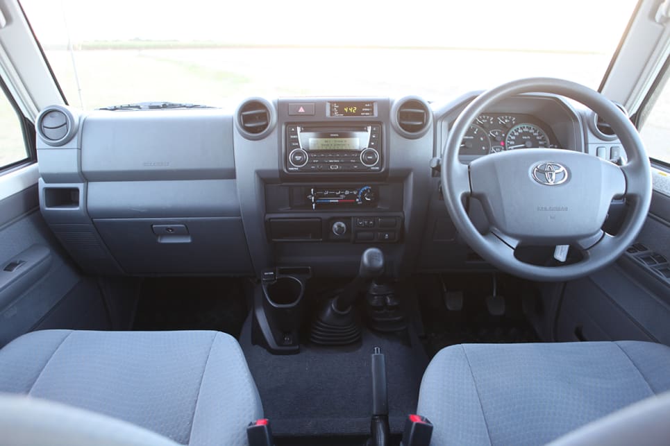 Land Cruiser 79 Series GXL dual-cab 4WD 2018 off-road review