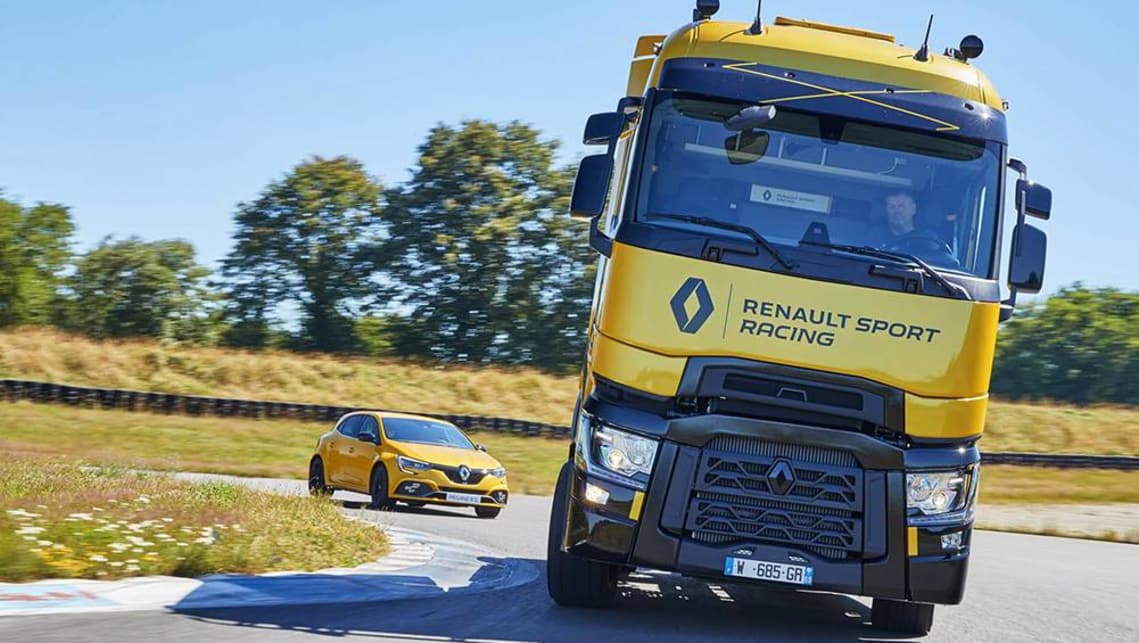 This limited-edition Renault RS has 385kW and 2550Nm of torque ...