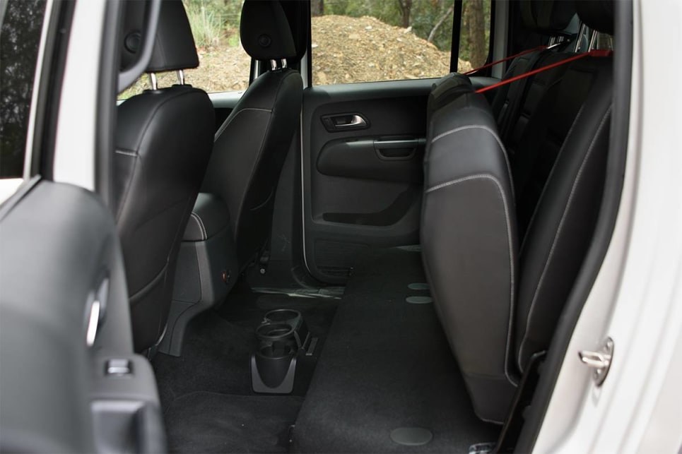 VW Amarok vs Ford Ranger 2019 review | CarsGuide