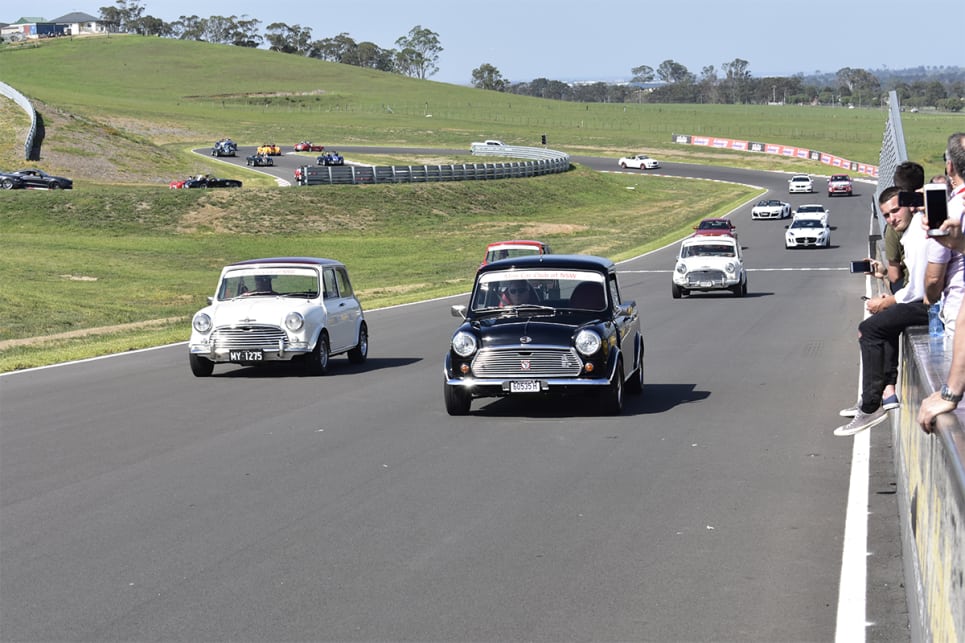 Hundreds of cars gather to break-in Luddenham Raceway | CarsGuide ...