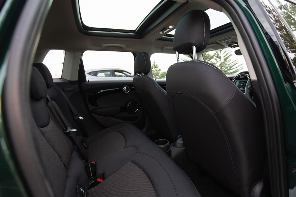 Mini Cooper 2019 review: 5-door | CarsGuide