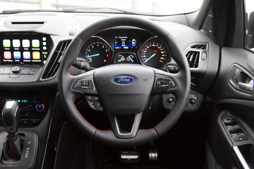 Ford Escape Review, Price, For Sale, Colours, Interior & Specs | CarsGuide