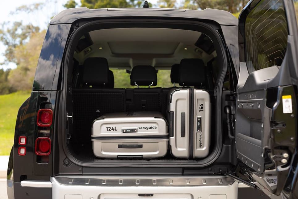 Land Rover Defender 2021 review: 110 P400 SE - Big 4x4 SUV, but is it ...