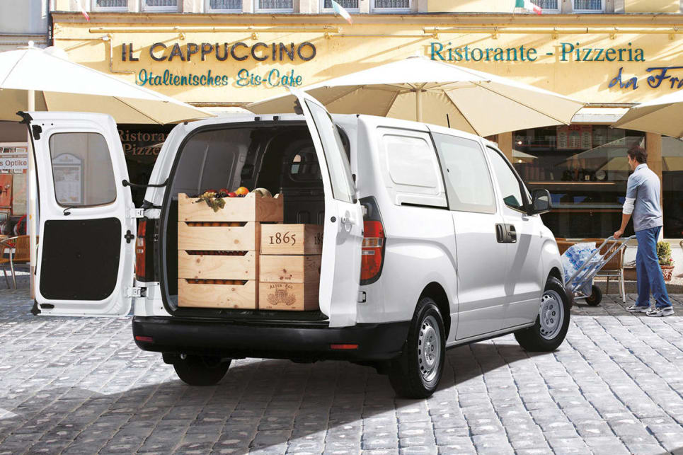 Hyundai iLoad diesel auto 2017 review | CarsGuide