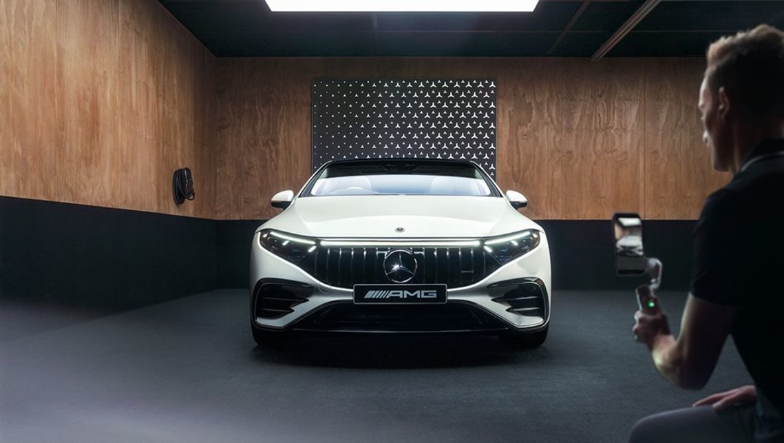Mercedes steps up online showroom concept with live video consultations ...