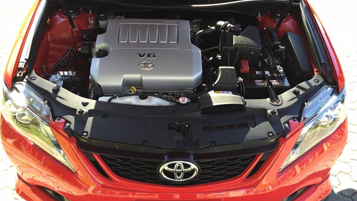 Toyota Aurion Sportivo 2016 review | CarsGuide