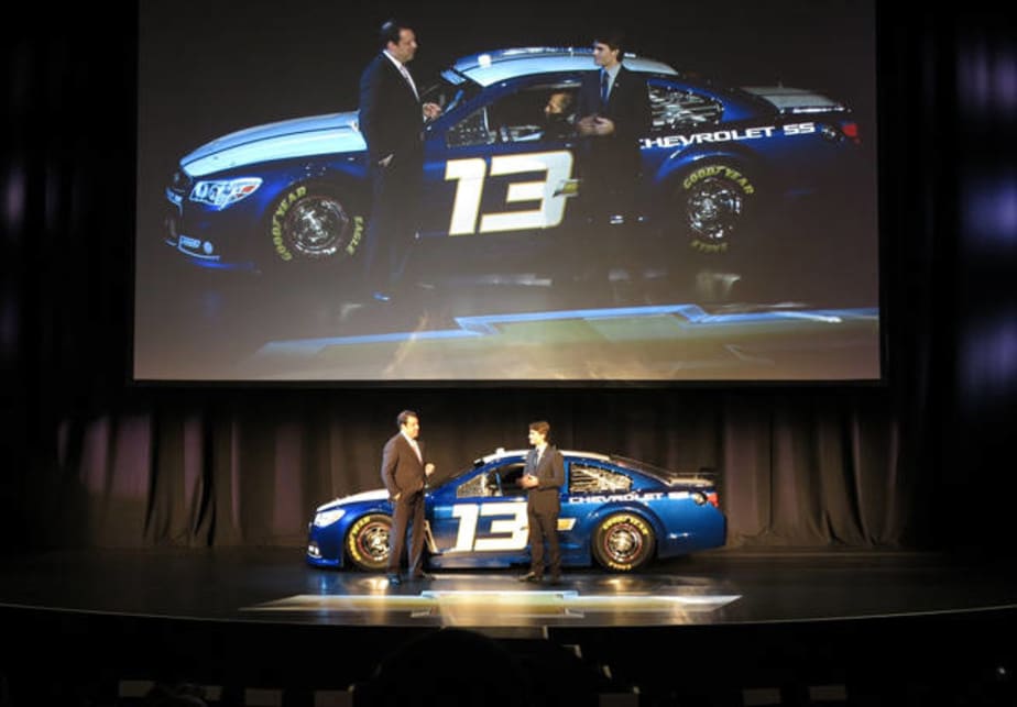 Holden Commodore unveiled as Nascar - Car News | CarsGuide