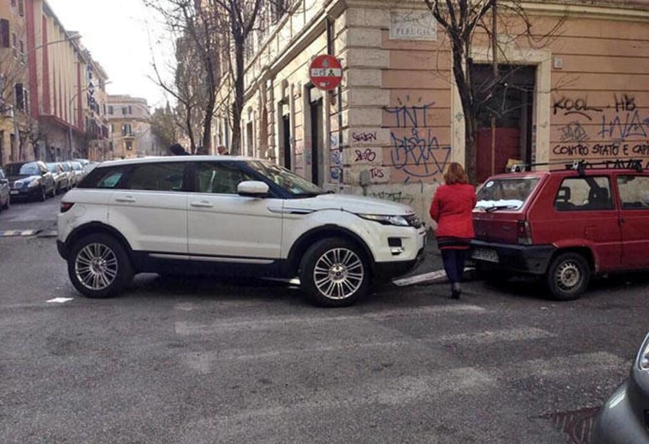 People urged to tweet-dob bad parkers - Car News | CarsGuide