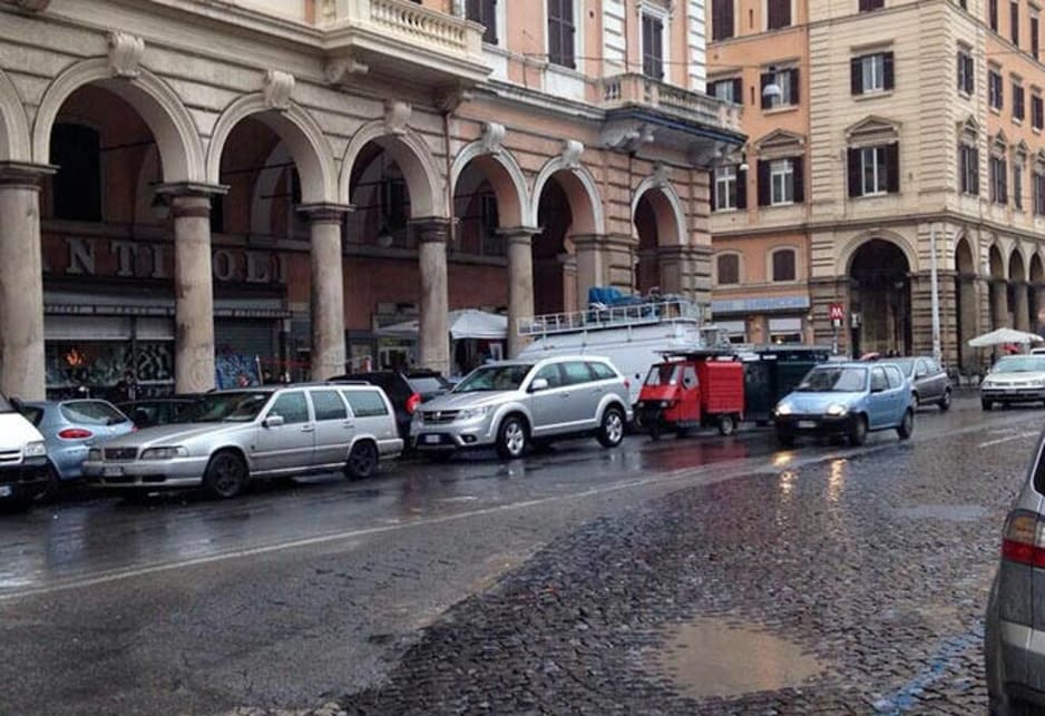 People urged to tweet-dob bad parkers - Car News | CarsGuide