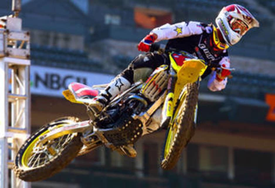 Reed leads supercross - Car News | CarsGuide