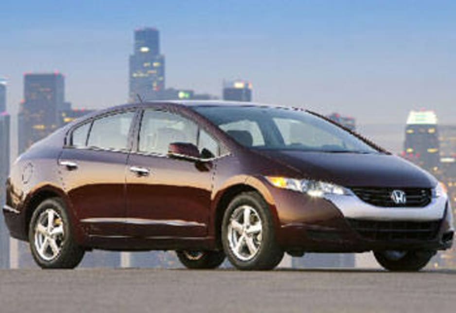 Honda Civic FCX sedan 2008 review | CarsGuide
