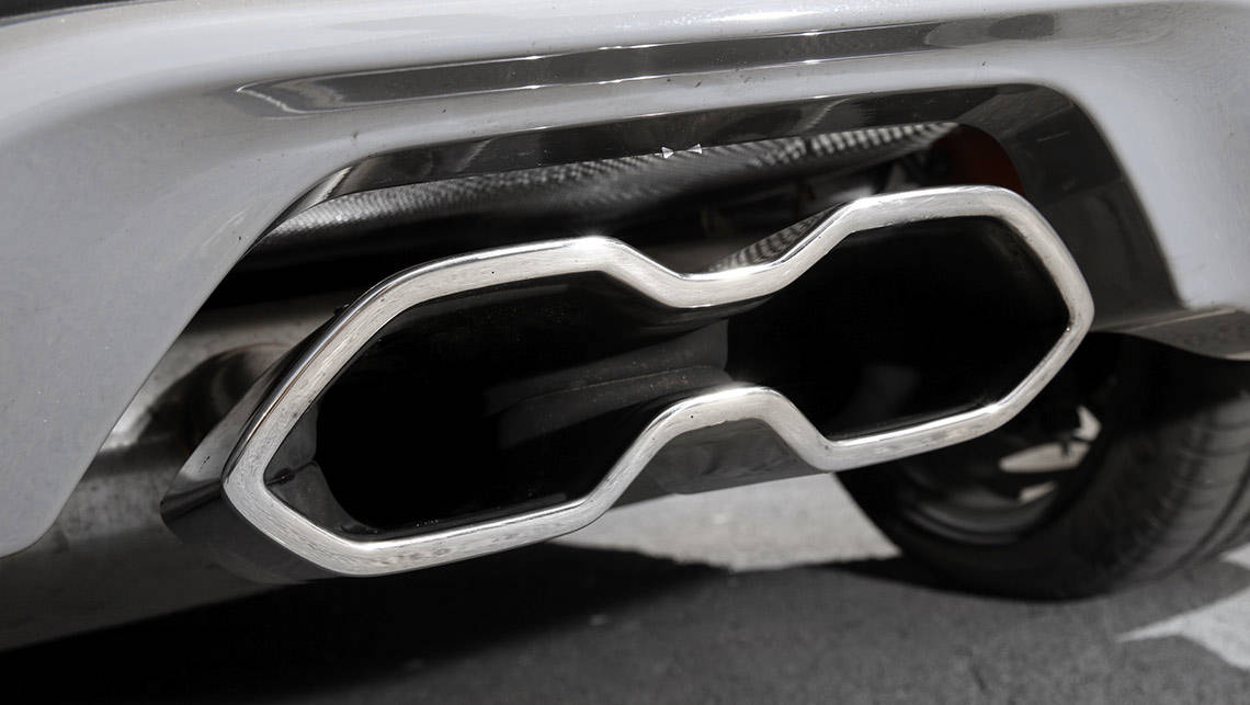 Ford Focus ST 2.0L 2015 review | CarsGuide