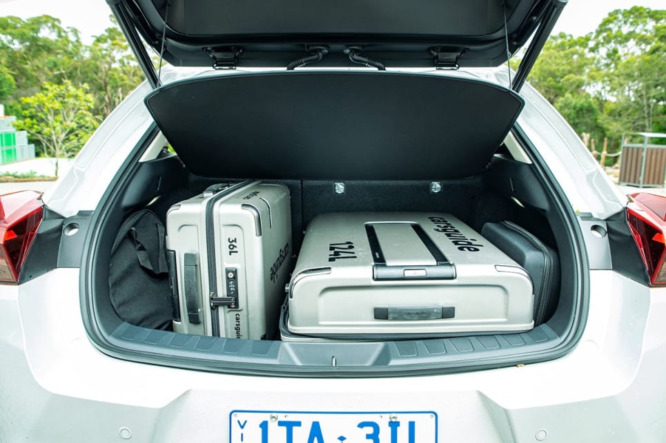 Lexus UX electric car 2022 review: 300e Sports Luxury - A better ...