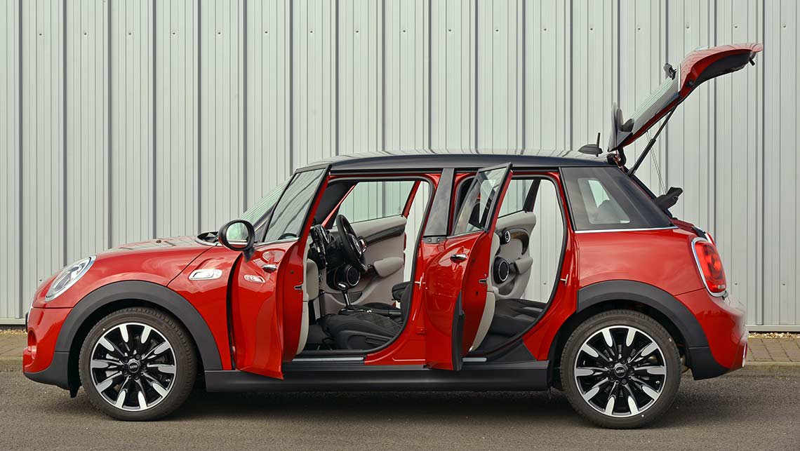 Mini Cooper 2015 review | CarsGuide