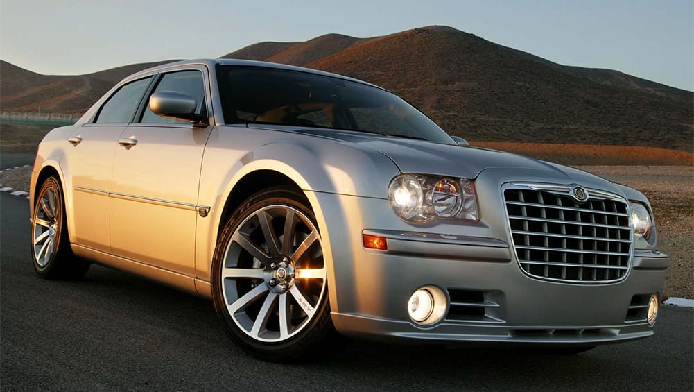 Chrysler 300C 2010 Review | CarsGuide