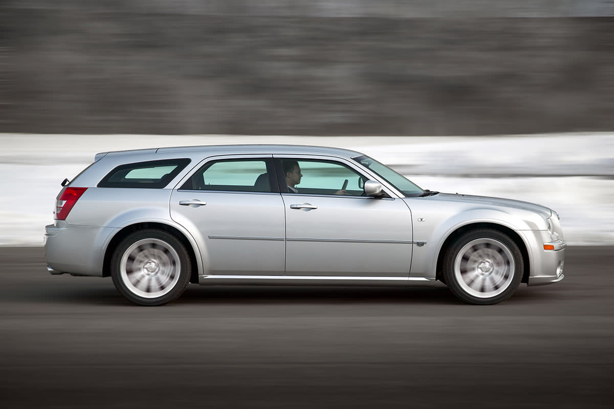 Chrysler 300C 2006 review | CarsGuide