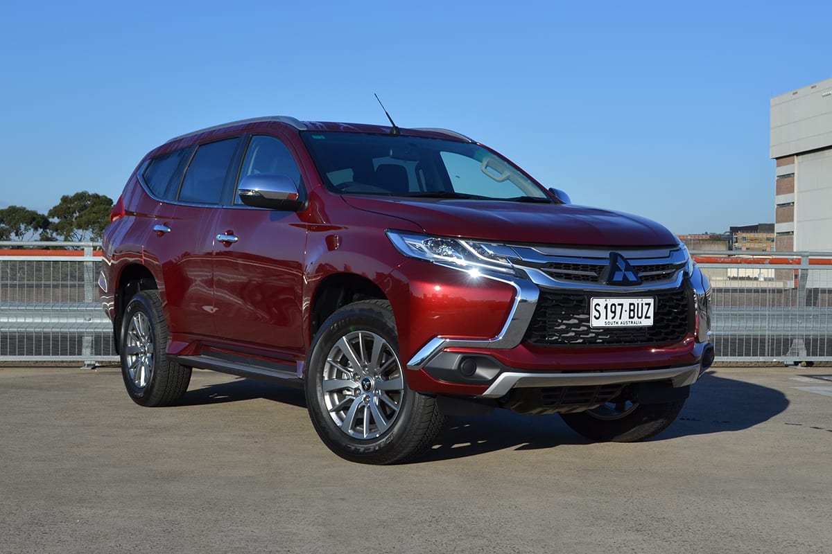 Mitsubishi Pajero Sport 2018 review | CarsGuide